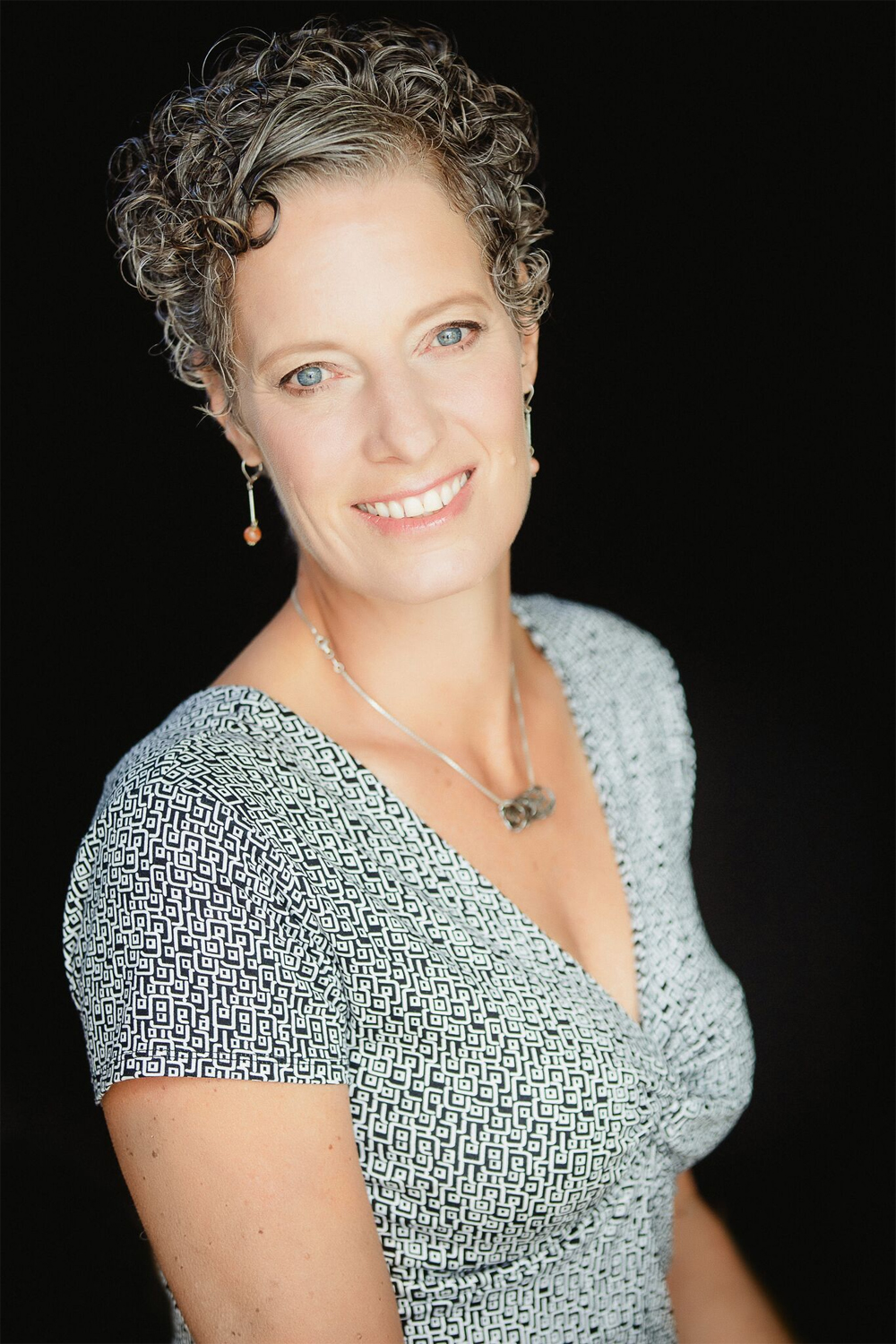 Angie Abdou – Transatlantic Agency