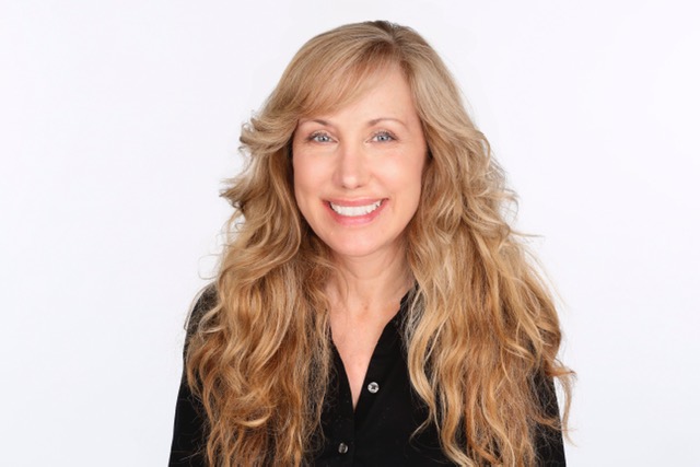 Deal News: Award-winning investigative journalist Moira Welsh’s THE ...
